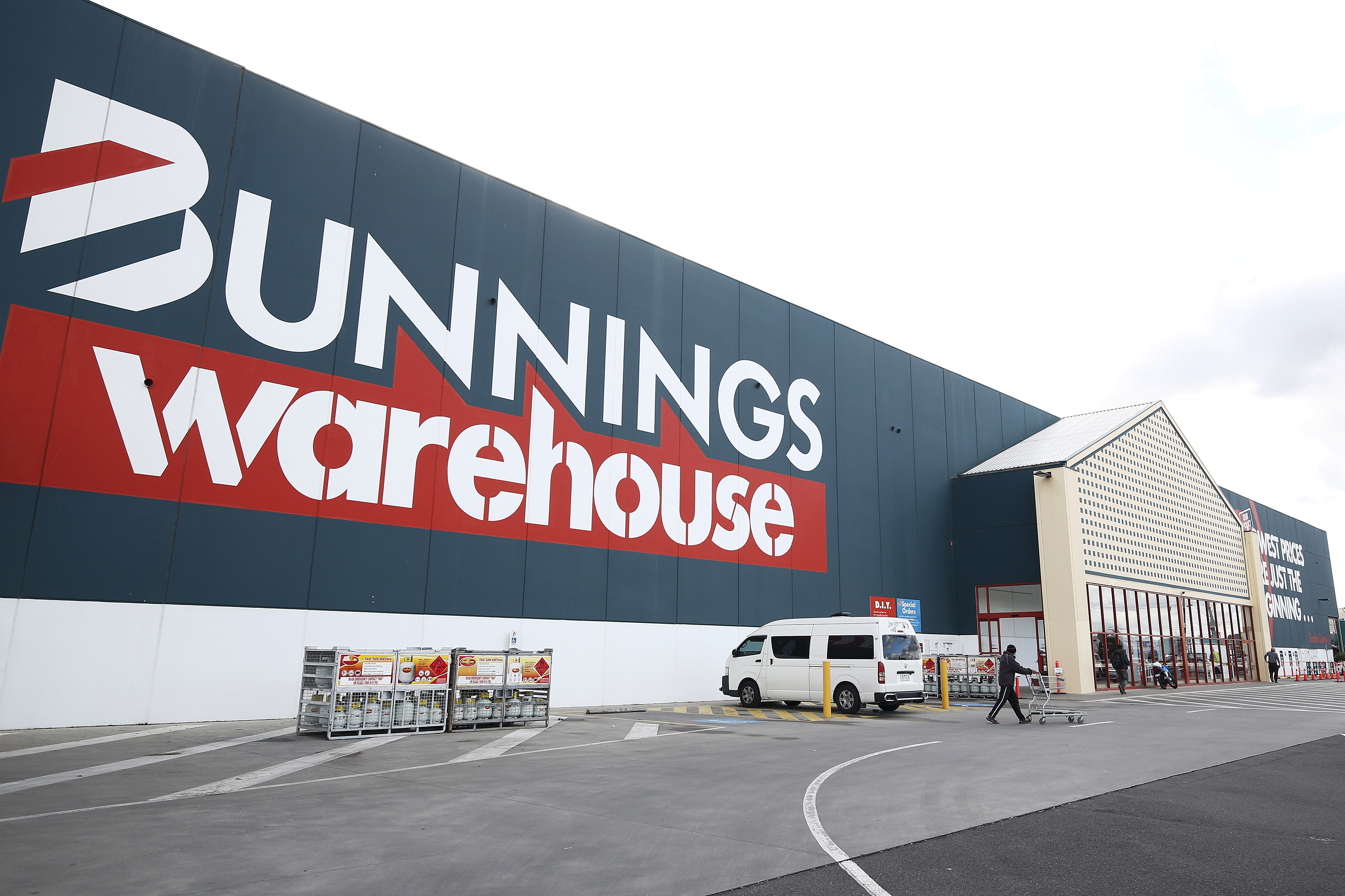 Bunnings Are Hosting a Carpark Rave!